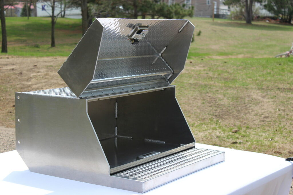 Peterbilt Chain Box Toolbox - Larosa Truck Equipment