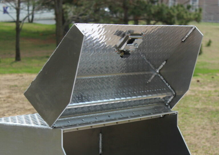 Peterbilt Chain Box Toolbox Cover - Larosa Truck Equipment